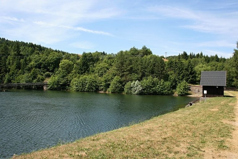 Tajchy v okolí Banskej Štiavnice, ktoré sa oplatí navštíviť | Interez.sk