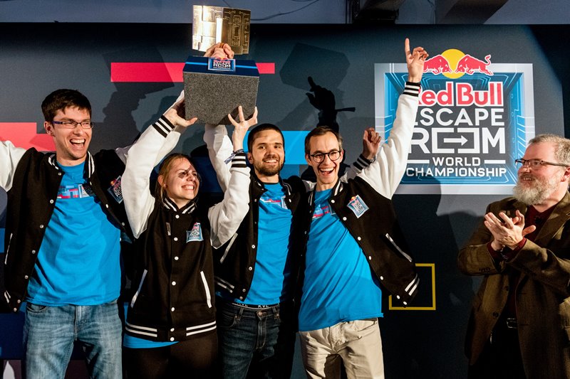 Slováci vyhrali súťaž Red Bull Escape Room World Championship v Londýne ...