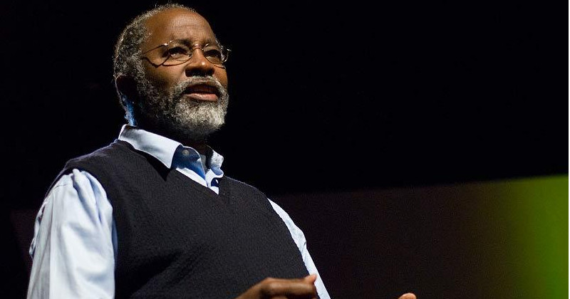 John Francis je muž, ktorý dobrovoľne mlčal 17 rokov | interez.sk