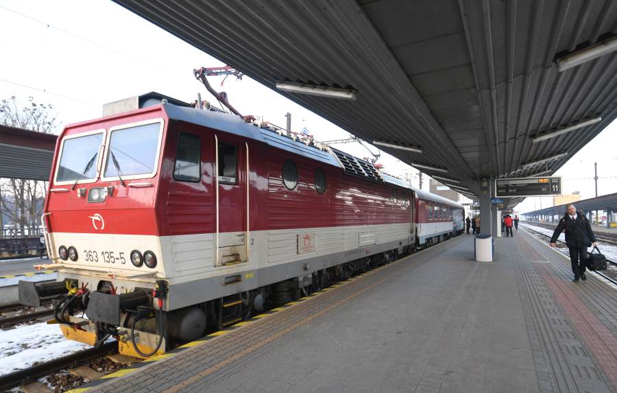 Cesta vlakom do Prahy z Bratislavy bude trvať dve hodiny | interez.sk