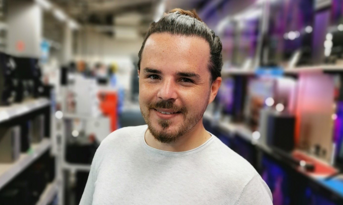 Školiteľ Erik Kaľavský je živý dôkaz toho, že má zmysel veriť v svoj ...