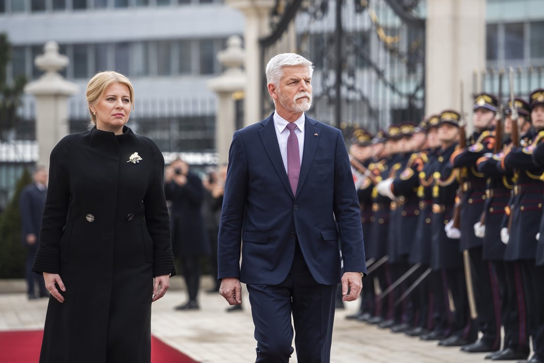 Nový český prezident Petr Pavel prišiel na návštevu Slovenska: Čaputová ...