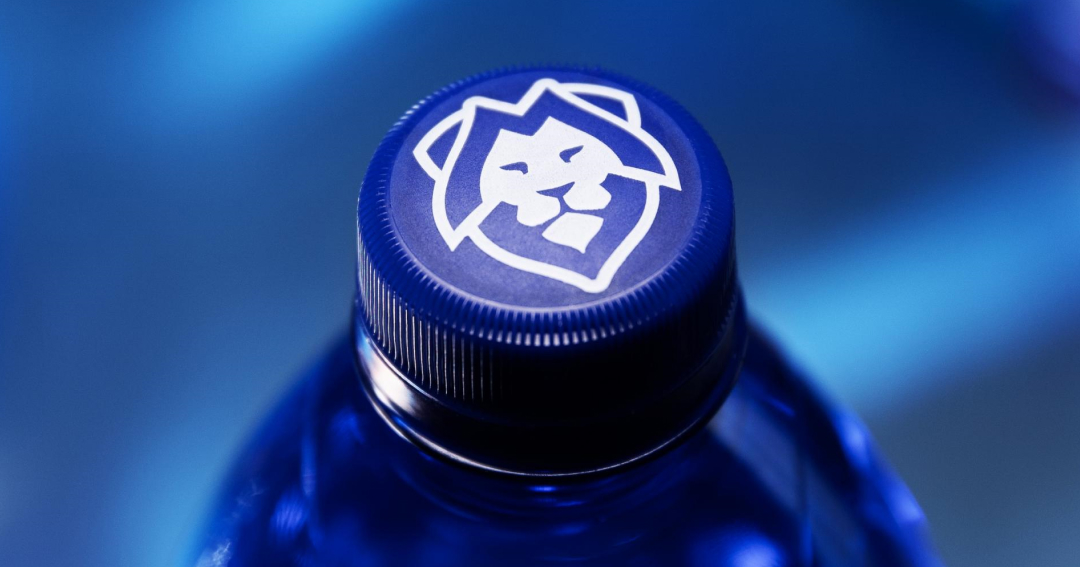 V obchodoch ju nájdete s novým logom: Obľúbená minerálka zmenila po 11 ...