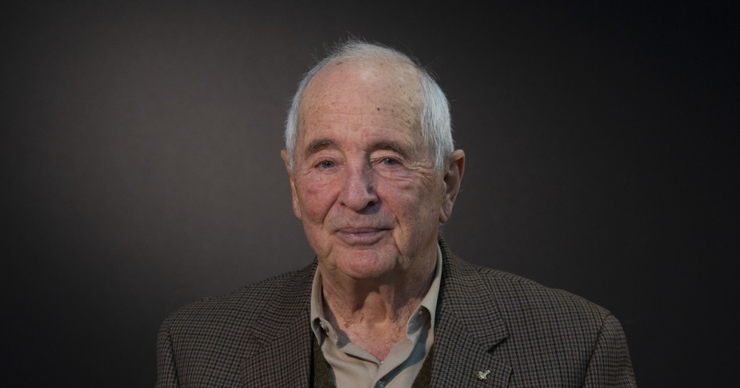 Pri havárii lietadla zomrel vo veku 90 rokov astronaut z Apolla 8. Bill ...