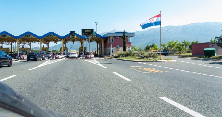 Motoristi si priplatia: Ak sa chystáte do Chorvátska autom, pripravte ...