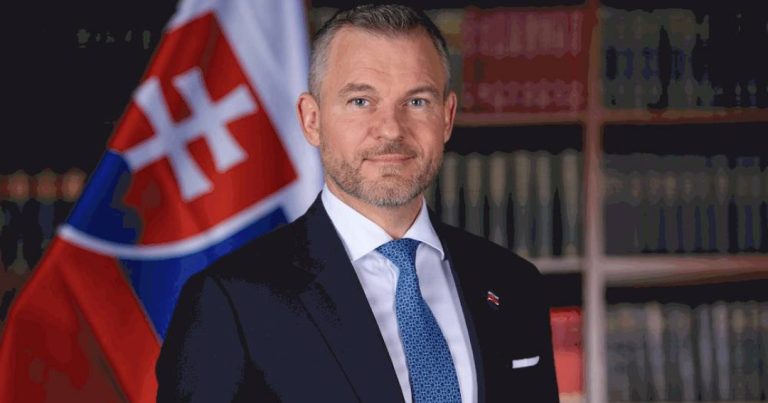 Prezidentská štandarda je späť: Oficiálny web prezidenta zmenil vizuál ...