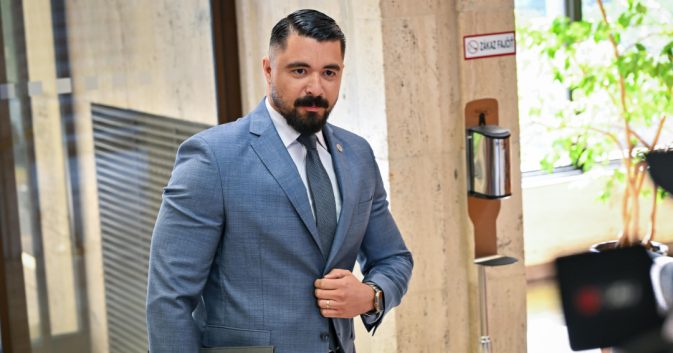 K správe o atentáte sa už vyjadril aj riaditeľ SIS Pavol Gašpar ...