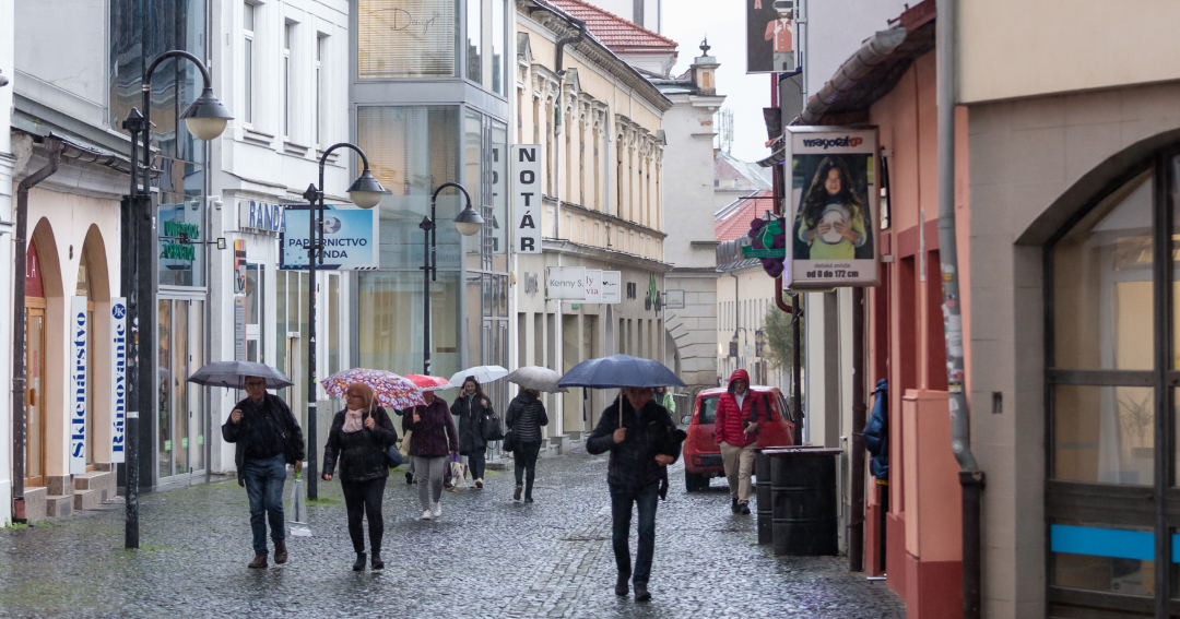 Bez dáždnika nevychádzajte z domu: Ani dnes sa obloha nevyjasní ...