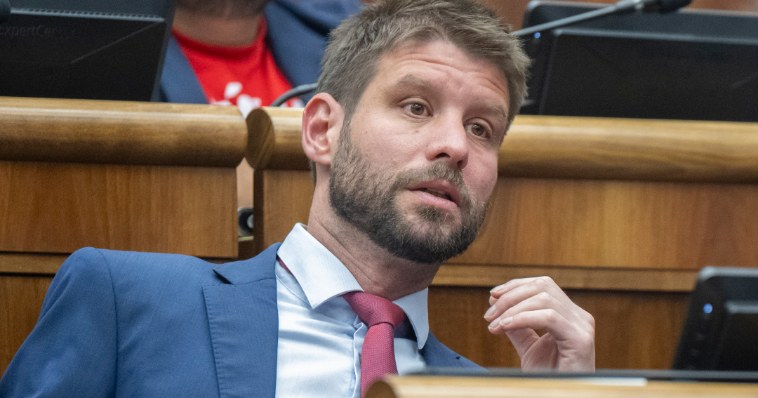Šimečka o tajnej správe SIS: Fico trpí preludmi, vidí veci, ktoré ...