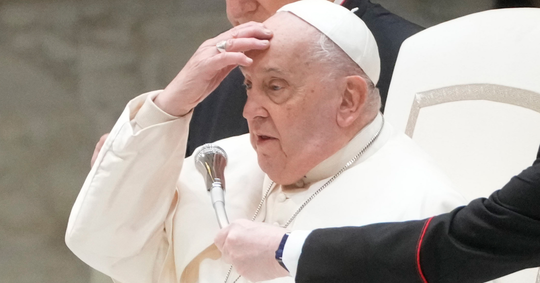 Nové informácie o zdraví pápeža: Najhoršie je za ním, tvrdí Vatikán ...