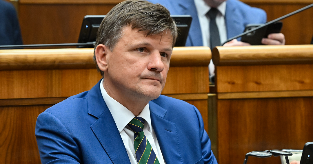 Na poslanca Alojza Hlinu bolo podané trestné oznámenie: Strana SaS vraj ...