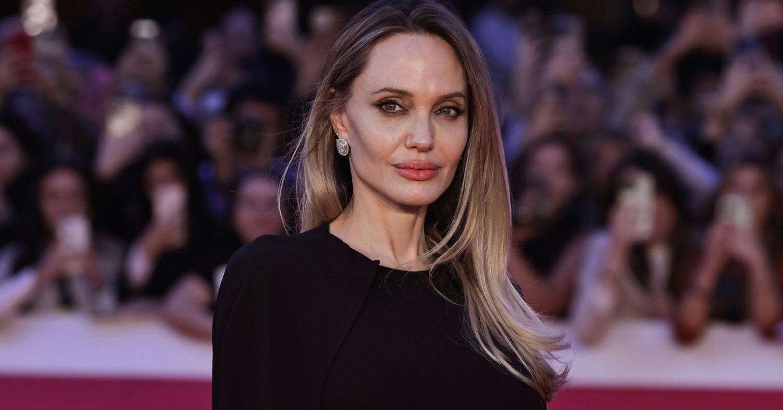 Odvaha, ktorá inšpiruje: Angelina Jolie po 12 rokoch odhalila jazvy po ...