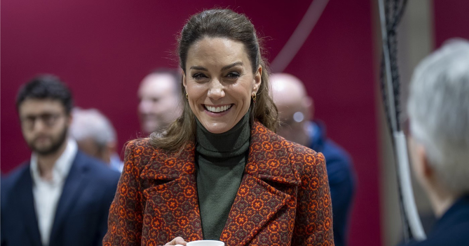 Nový účes princeznej Kate vyvolal ošiaľ. Podľa ľudí omladla a vyzerá ...